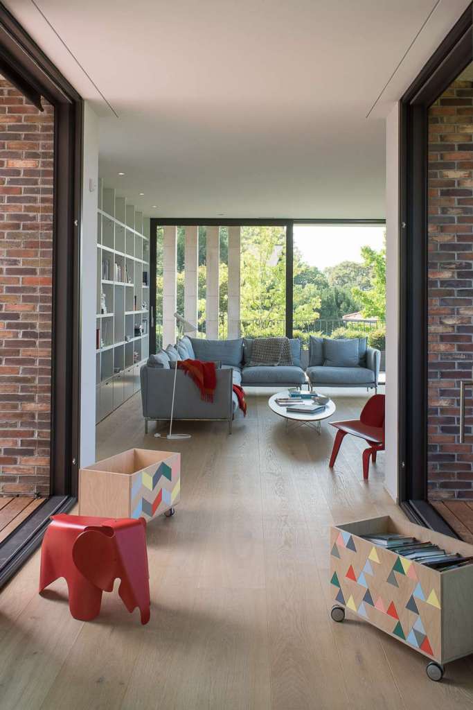 frey architectes. Maisons modernes en brique et béton.